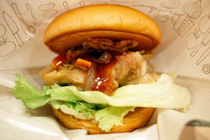Try Niku-Niku-Niku Burger, new product released in Japan! | Guidable ...